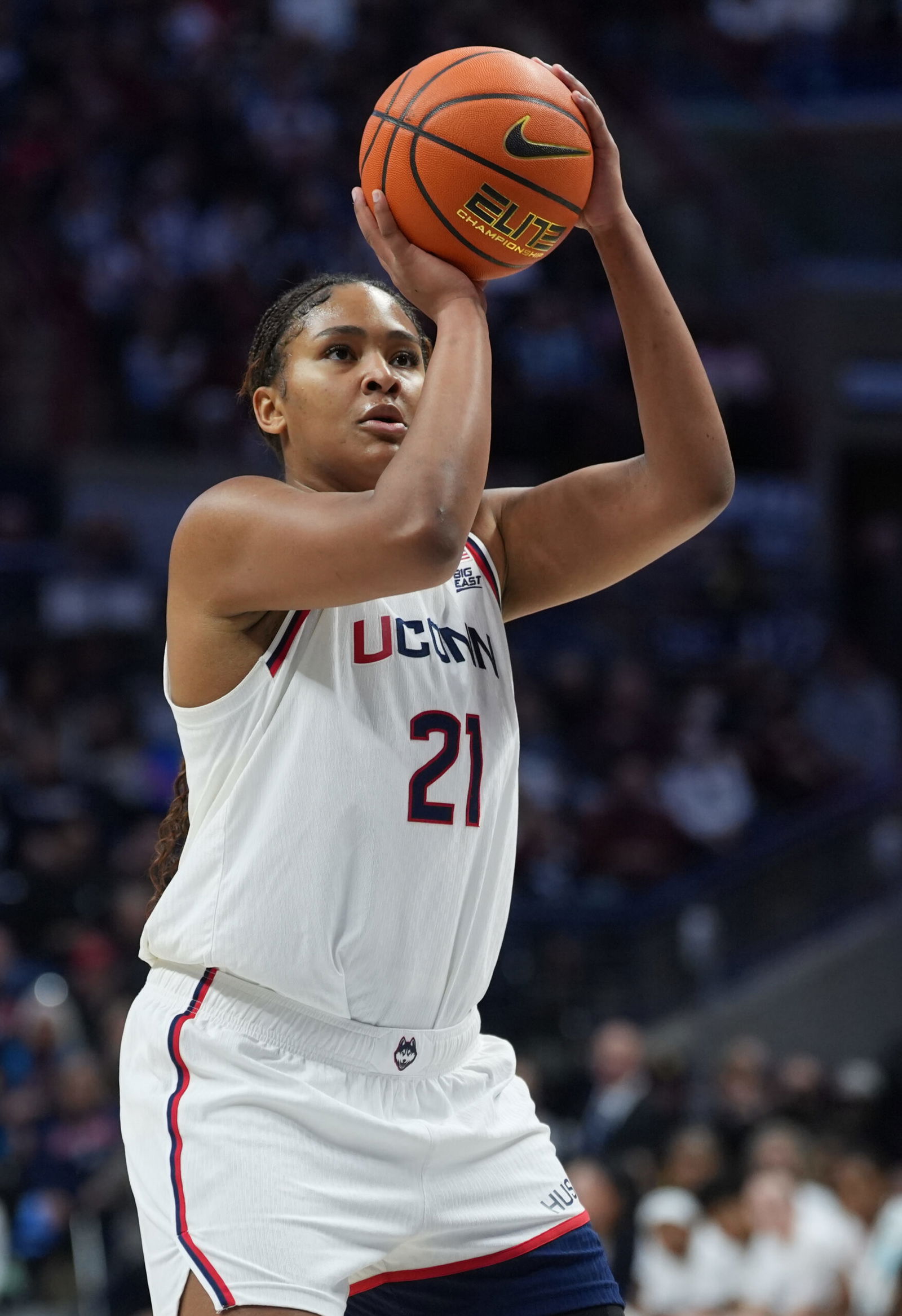 Sarah Strong Joins UConn’s Most Elite Scorers with Latest Milestone ...